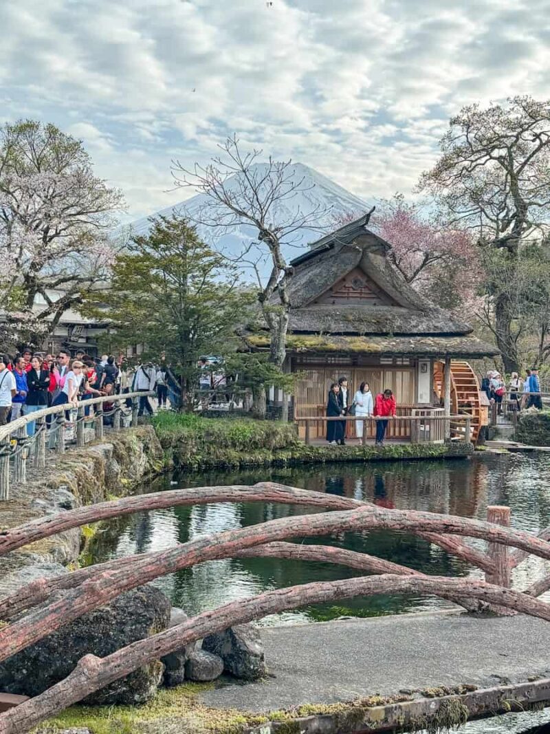 How to get from Tokyo to Lake Kawaguchiko for Mount Fuji - minywander
